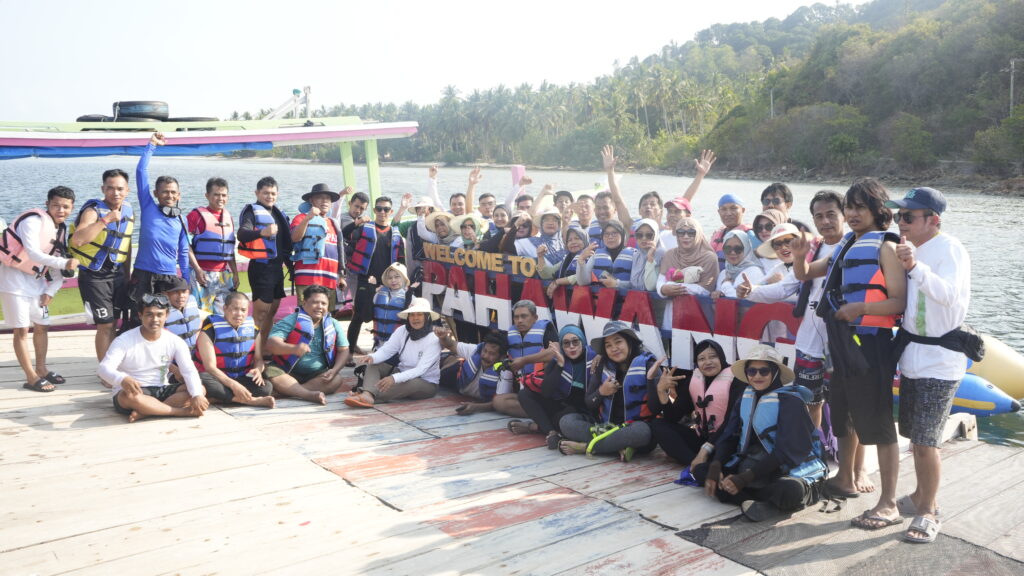 "Capacity Building" Tenaga Kependidikan Fakultas Ilmu Komunikasi ...